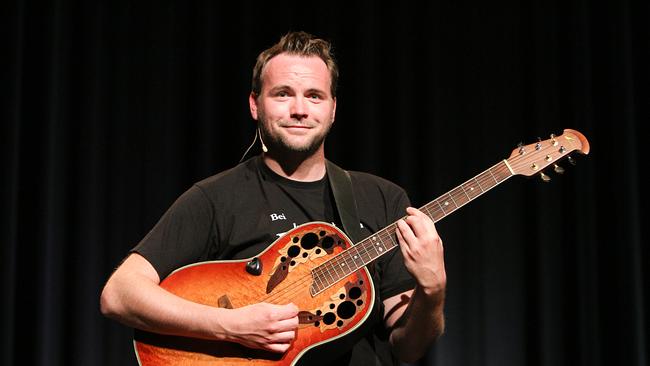 Happy birthday, Thomas Stipsits! - tv.ORF.at